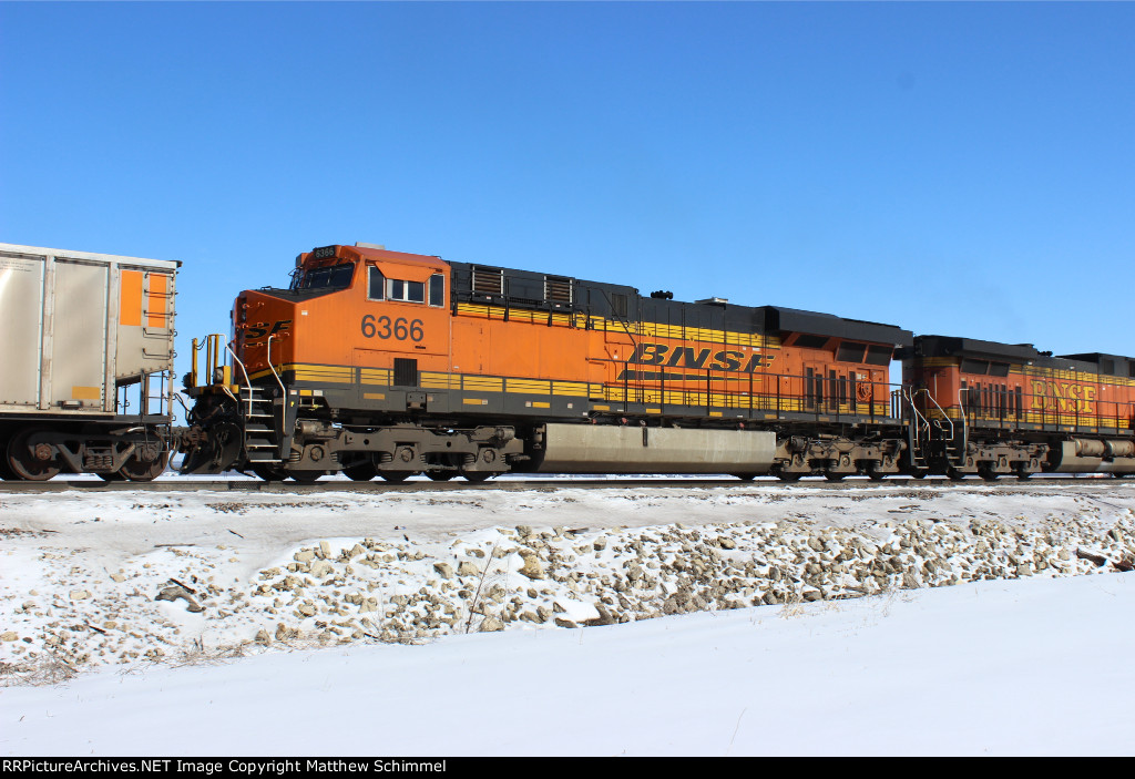 BNSF 6366